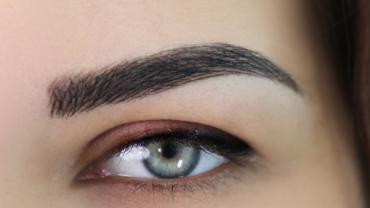 Eye Brows/ Eye Liner - drkonainclinic.com